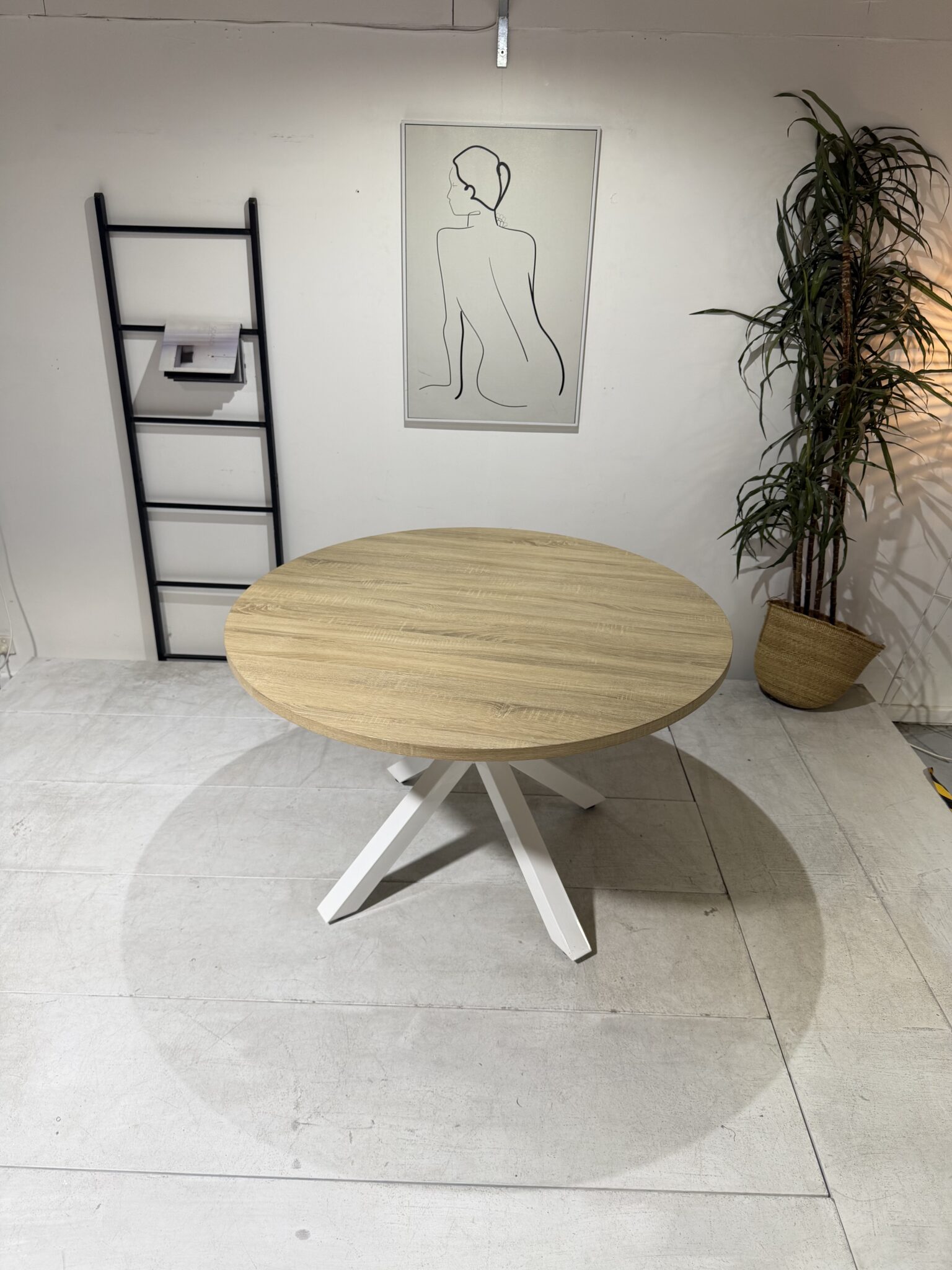 Ryan - Round Dining Table | White legs | Natural Top - Mentone ...